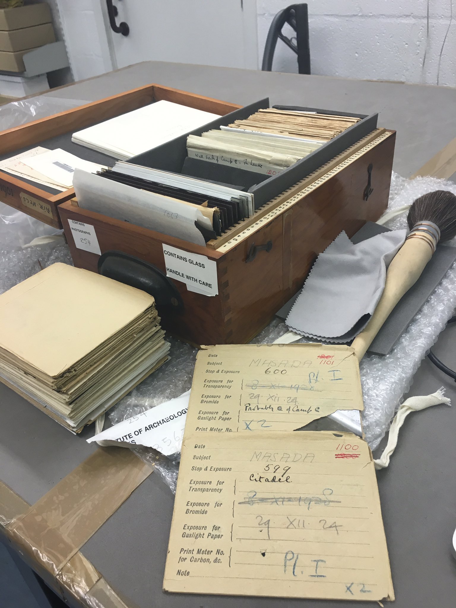 The UCL Institute of Archaeology Air Survey Photographs: an ...